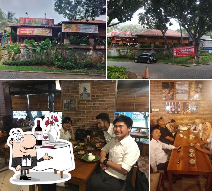 Waroeng SS Special Sambal restaurant, Tangerang, Tamansari Lippo ...