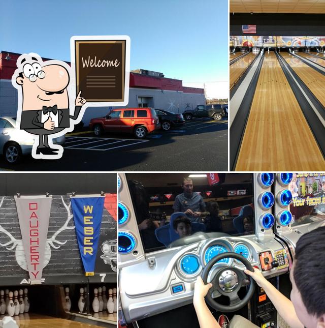 AMF Riviera Lanes in Fairlawn - Restaurant menu and reviews