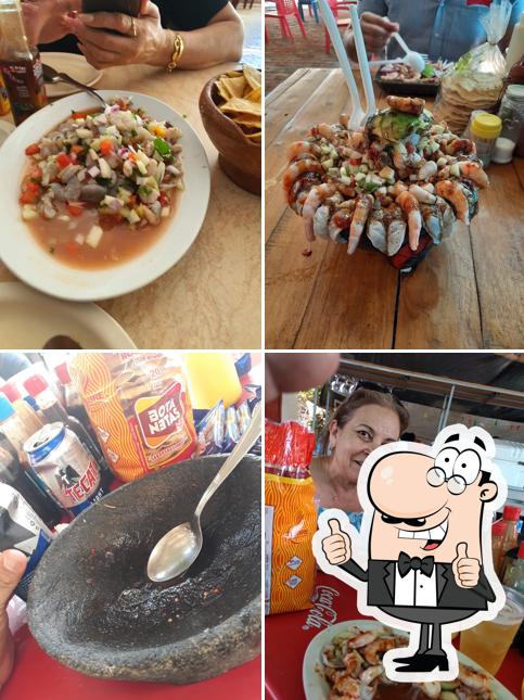 Mariscos El Chay restaurant, Culiacán, Calle Calz. del Trabajo ...