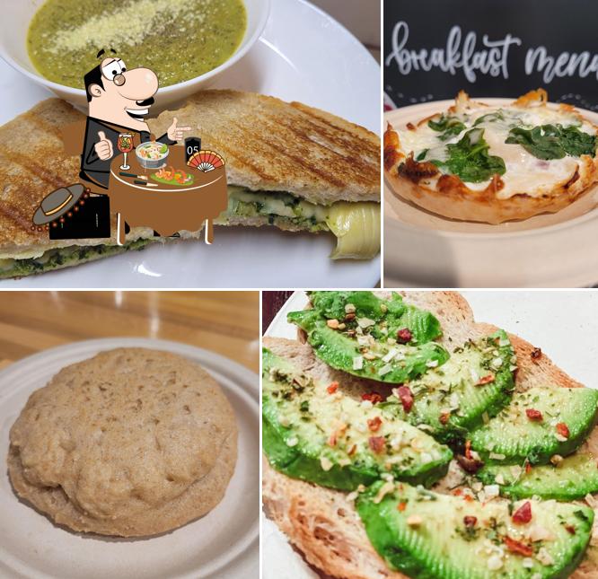Bee Well Cafe, Mukwonago - Restaurant menu, prices and reviews