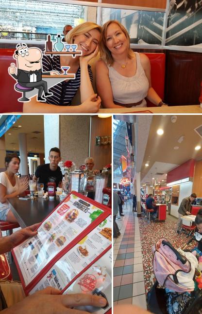 Johnny Rockets, 370 South Blvd., Sp. S, 370 in Bloomington - Restaurant ...