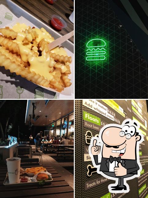 Shake Shack Dallas, Uptown, 2500 N Pearl St in Dallas - Restaurant menu ...