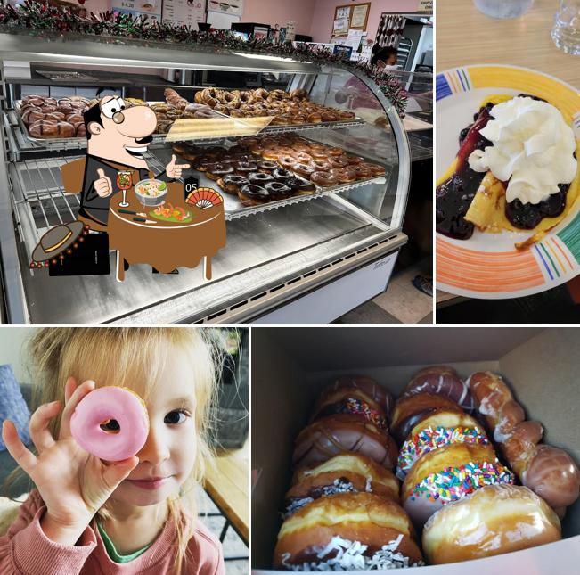 Dee's Donuts, 6401 N Durango Dr #150 in Las Vegas - Restaurant reviews
