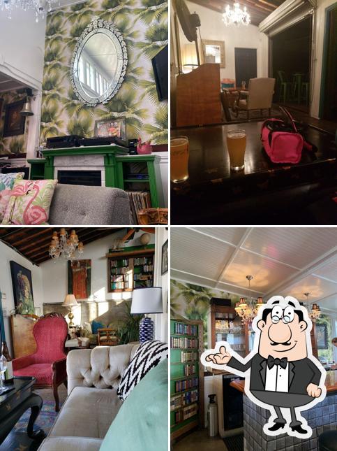 The Seahorse Bar at Pearl Street General, Laguna Beach - Restaurant ...