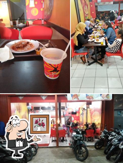 Rocket Chicken Panglima A'im restaurant, Pontianak - Restaurant reviews