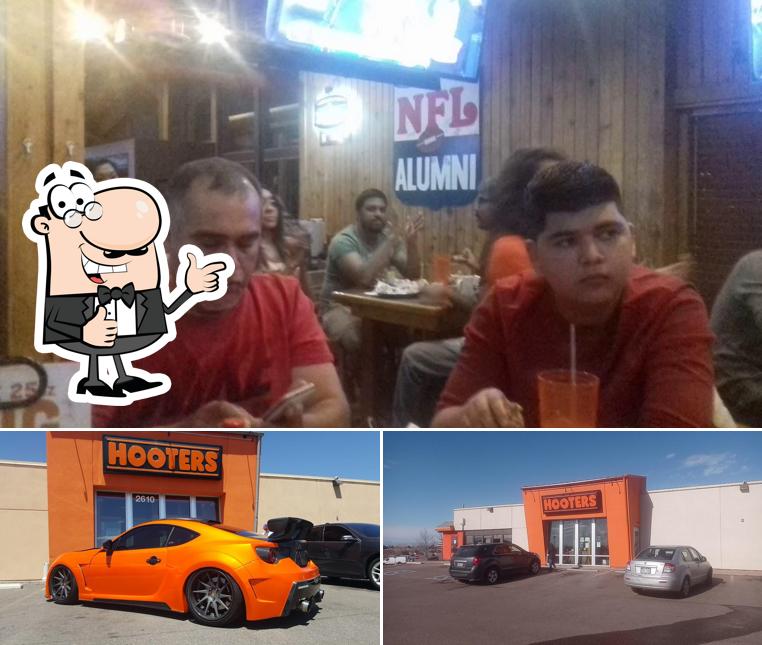 Hooters, 2610 S Parker Rd in Aurora - Restaurant menu and reviews