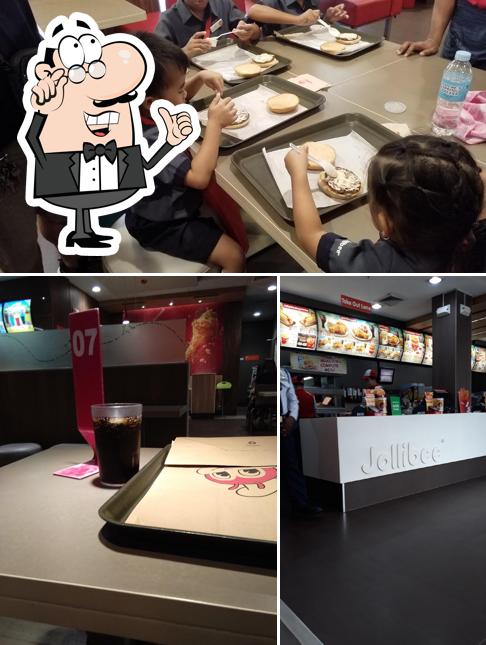 Jollibee, Mandaue City - Restaurant menu, prices and reviews