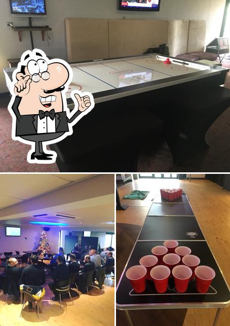 One Stop Golf in Hull - Restaurant reviews