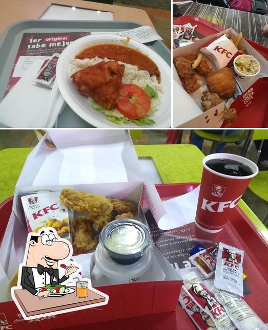 KFC restaurant, Cali, Centro Comercial Chipichabe - Restaurant reviews