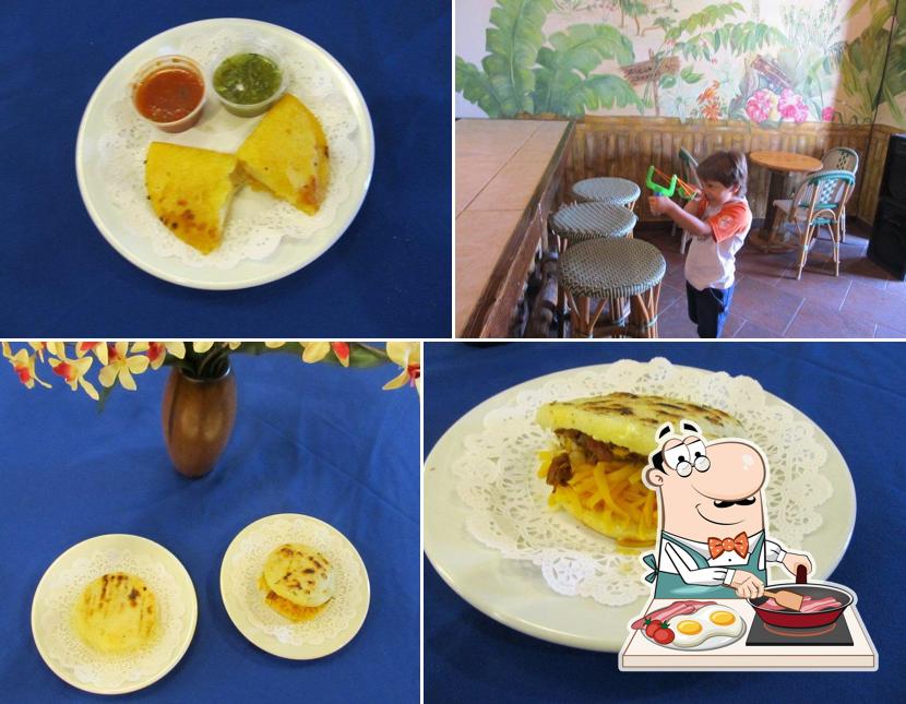 Crickets Restaurant Bar & Grill in Daytona Beach Shores - Restaurant ...