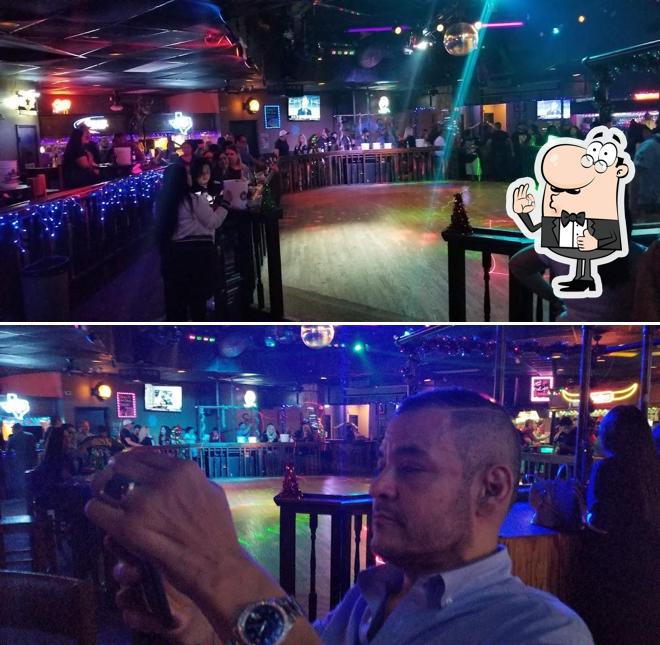 Johnny B's Outlaw Saloon in Houston - Restaurant reviews