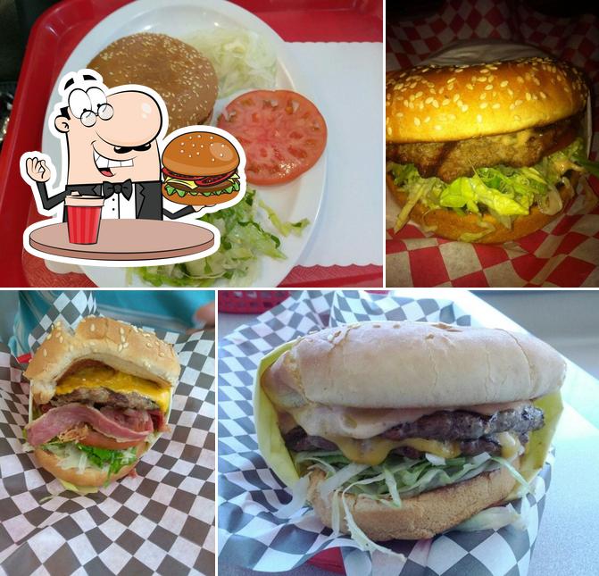 Astro Burger, 7475 Santa Monica Blvd in West Hollywood - Restaurant reviews