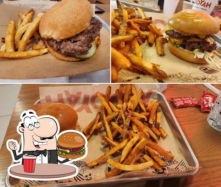 MOOYAH Burgers, Fries & Shakes in Franklin - Restaurant menu and reviews