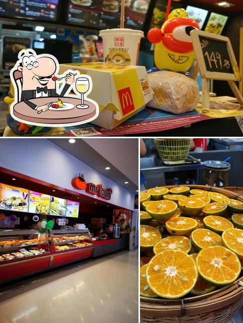 Mr Bun restaurant, Chiang Mai, 2 ถ.มหิดล - Restaurant reviews