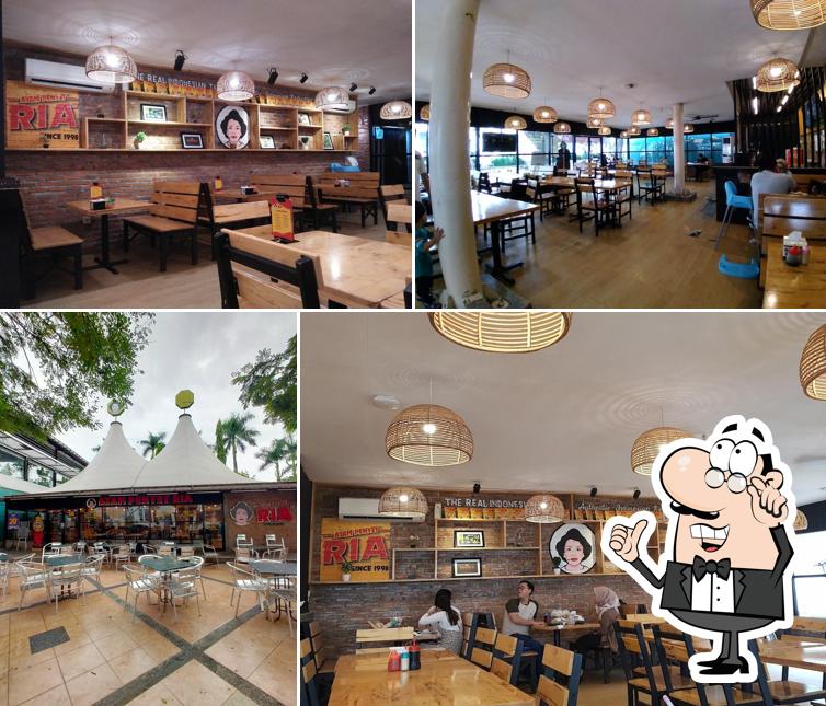 Restaurante Ayam Penyet Ria Merdeka Walk, Medan - Opiniones del restaurante