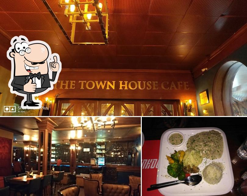The Town House Cafe, New Delhi, J6J8+JPC - Restaurant menu and reviews