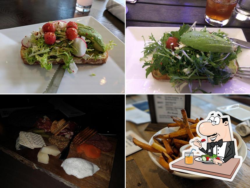 Little Toasted, 300 S Riverside Plaza in Chicago - Restaurant reviews