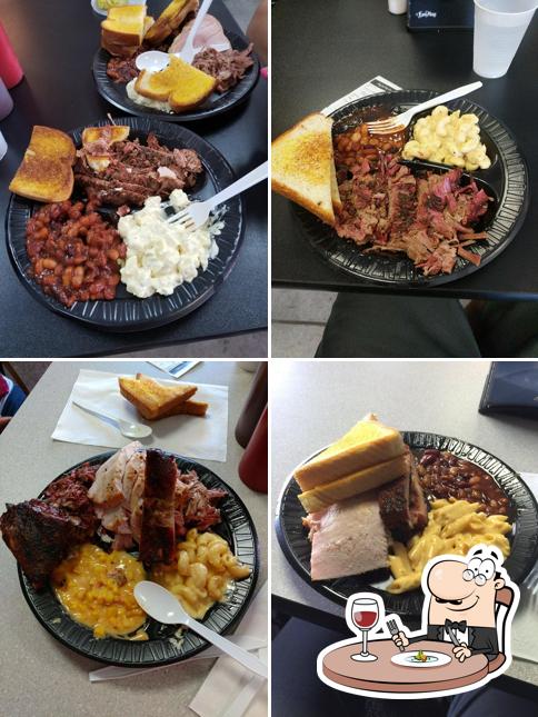 Pig In Pig Out, Wichita - Restaurant menu, prices and reviews