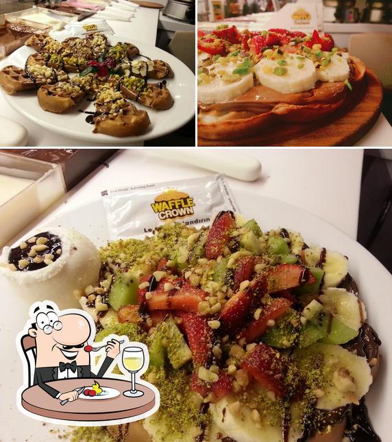 Waffle Crown, Istanbul, Optimum Avm Istiklal Sokak No.10/4 -1. Kattayız ...