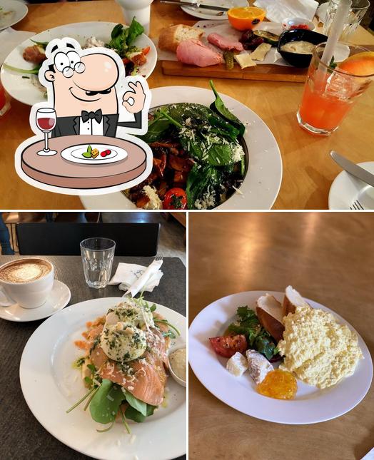 The Flying Pan restaurant, Seoul, 13 Itaewon-ro 27ga-gil - Restaurant ...