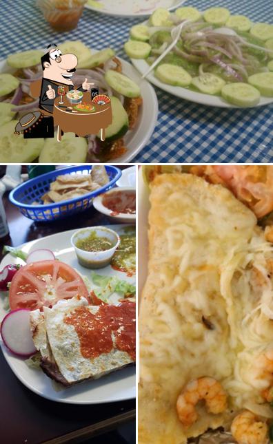 Mariscos Nayarit in Anaheim - Restaurant menu and reviews