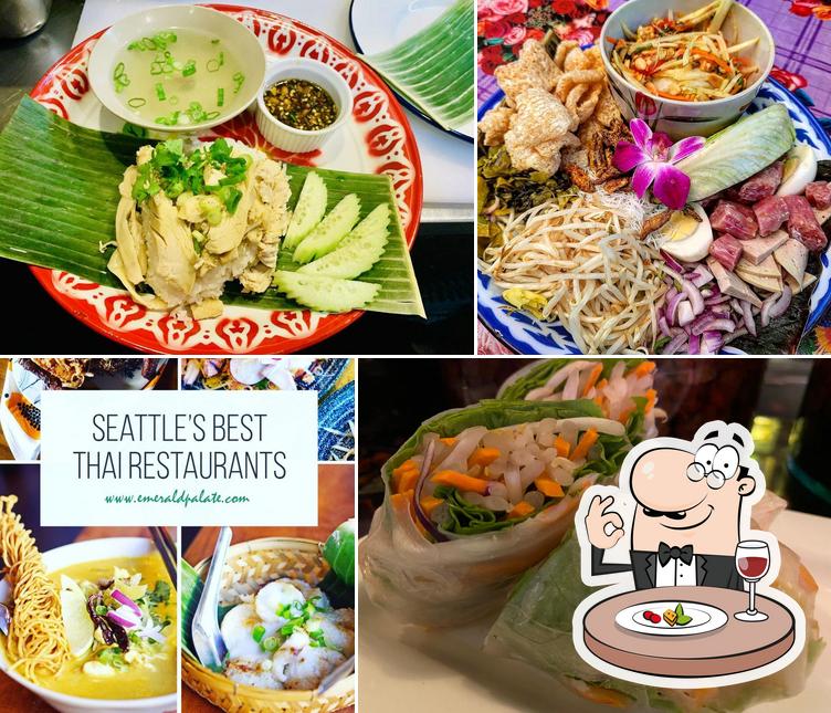 Bangrak Market in Seattle - Restaurant menu and reviews