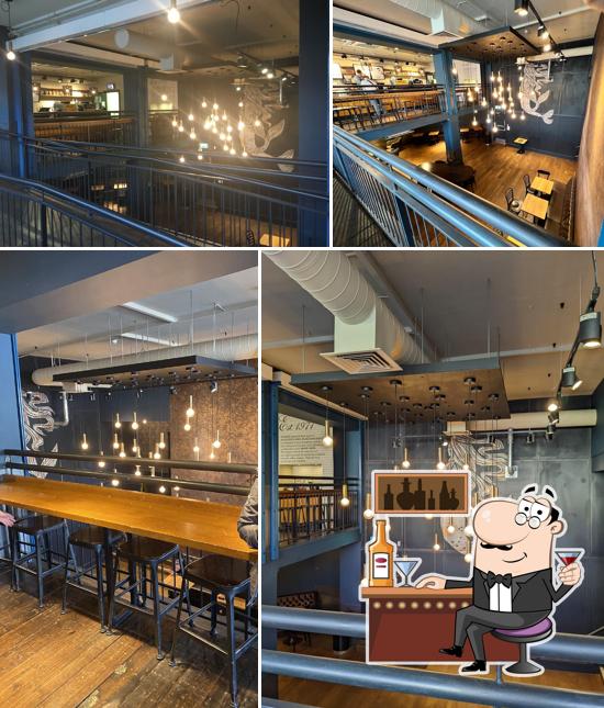 Café Starbucks Crampton Quay, Dublin, 1-3 Crampton Quay - Carta del ...