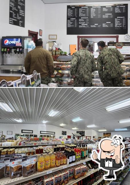 Dutch Pantry (Bulk Foods, Bakery, Deli, Made-to-Order Sandwiches), Odon ...