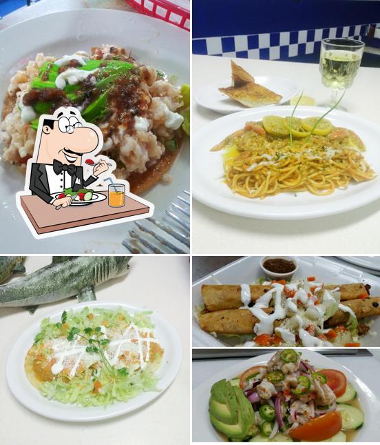 Mariscos Ensenada, 2919 N 59th Ave in Phoenix - Restaurant menu and reviews