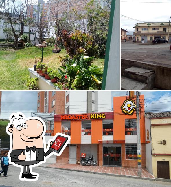 Broaster King restaurant, Ipiales, Cra. 5 #1634 - Restaurant reviews