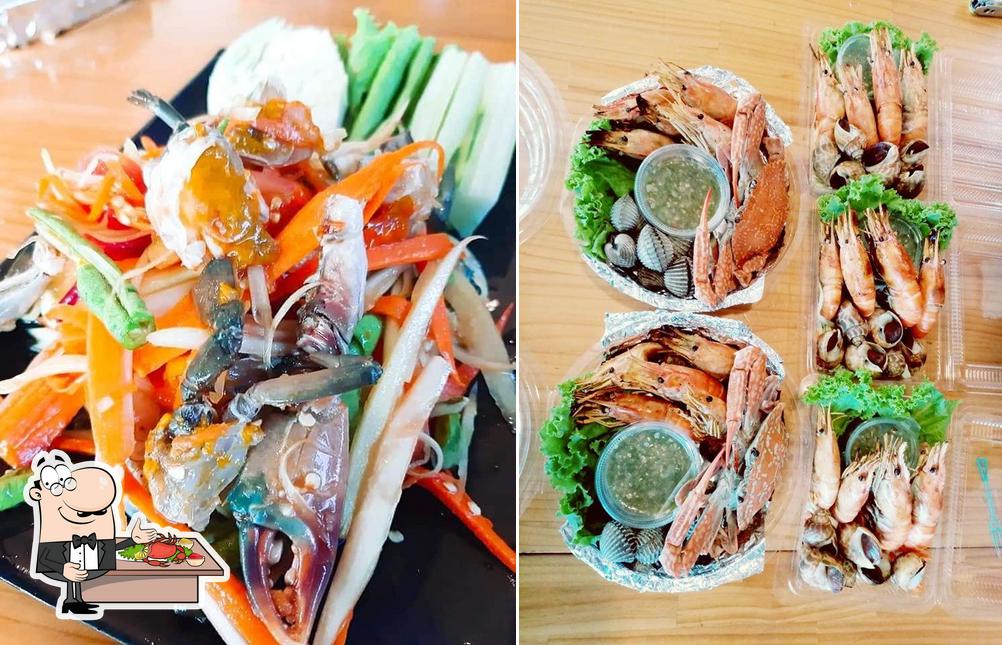 Monday ทะเลถัง seafood restaurant, Bang Pla - Restaurant menu and reviews