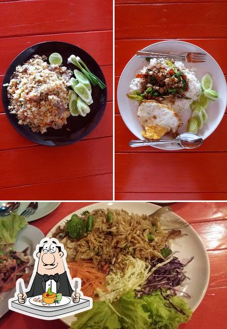 ร้านอาหาร ครัวไก่จ๋า Chicken Chill, Ban Khai - Menú del restaurante ...