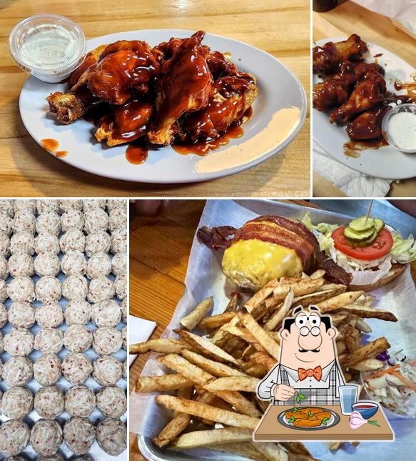 Brass Pelican Varsity Club, Sandusky - Restaurant menu, prices and reviews