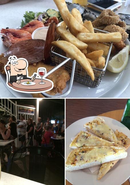 Courthouse Hotel, Port Douglas - Restaurant menu, prices and reviews