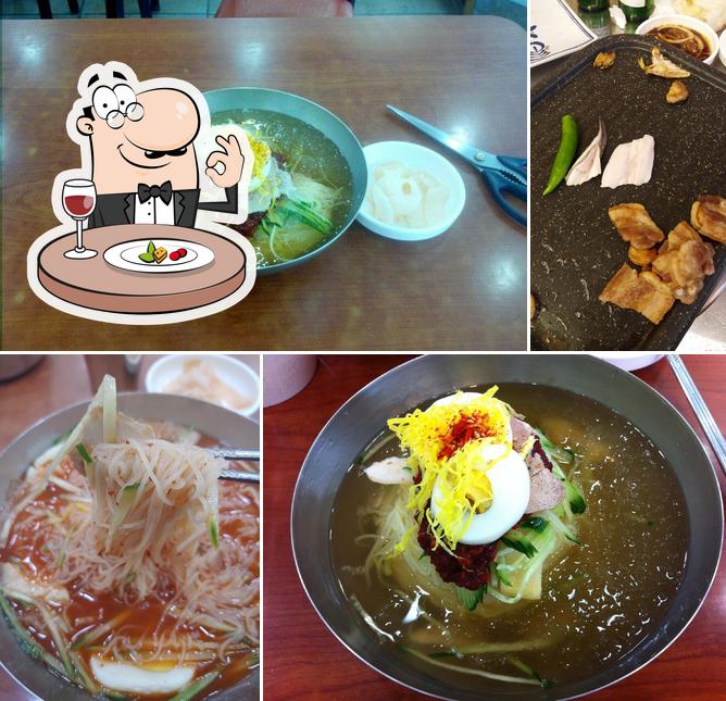 사철밀면 restaurant, Busan, 24 Yeogo-ro 103beon-gil - Restaurant reviews
