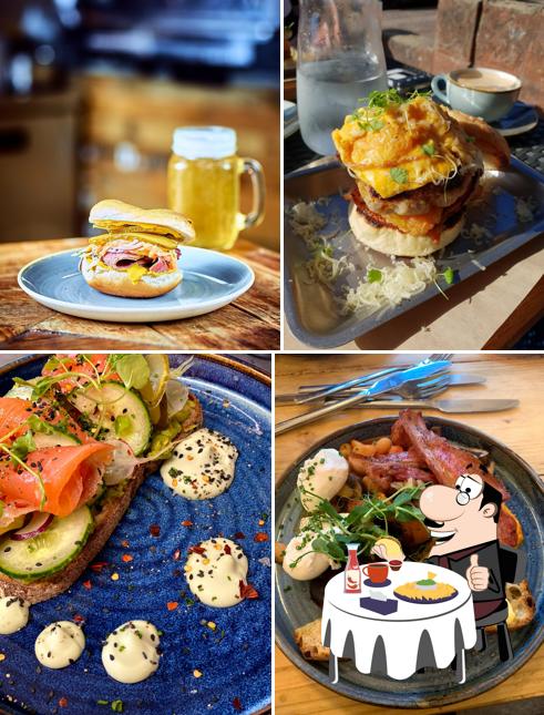 Top 5 restaurants for breakfast in Oxted, october 2024 - Restaurant Guru