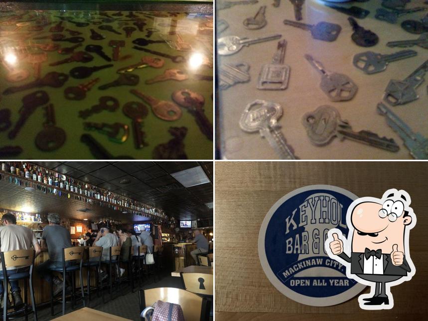 Keyhole Bar & Grill in Mackinaw City - Restaurant menu and reviews