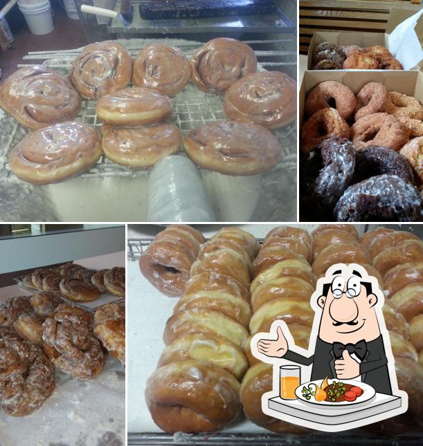 Country Style Donuts, Richmond - Restaurant menu, prices and reviews