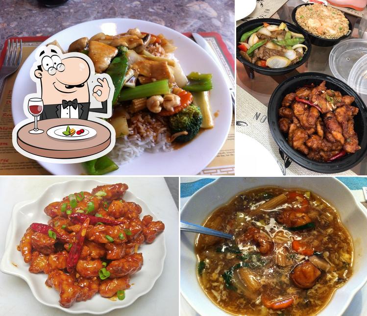 Mei Ling Chinese Food, 15005 Yonge St in Aurora - Restaurant menu and ...