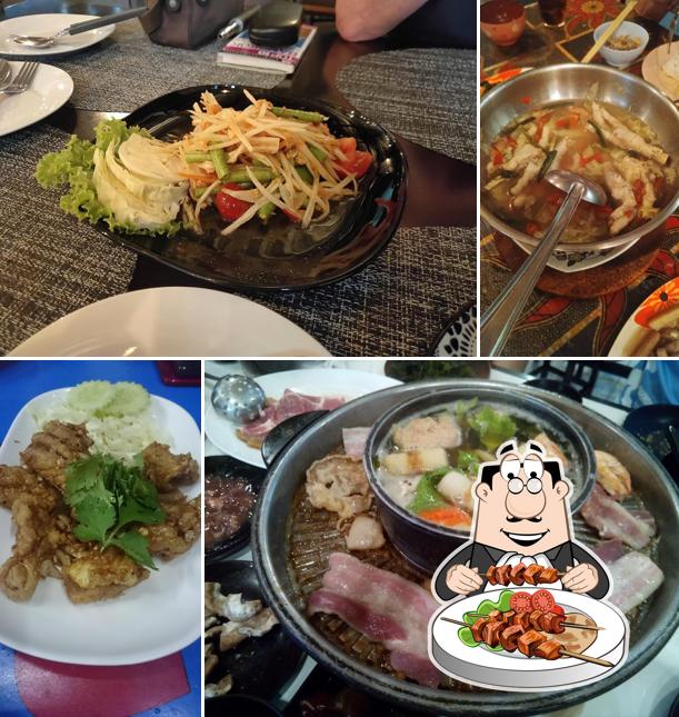 ฮ่องเต้ ศรีนครินทร์ 40 restaurant, Bangkok, 31 Soi Srinagarindra 40 ...