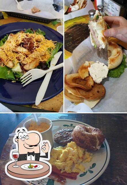 Big Blue Bagel & Deli in Auburn - Restaurant menu and reviews