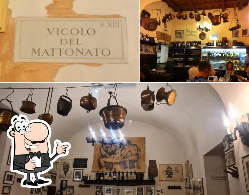 Trattoria da Lucia restaurant, Rome, Vicolo del Mattonato - Restaurant ...
