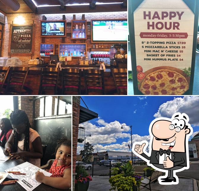 Home Run Inn Pizza, 6825 Cermak Rd in Berwyn - Restaurant menu and reviews