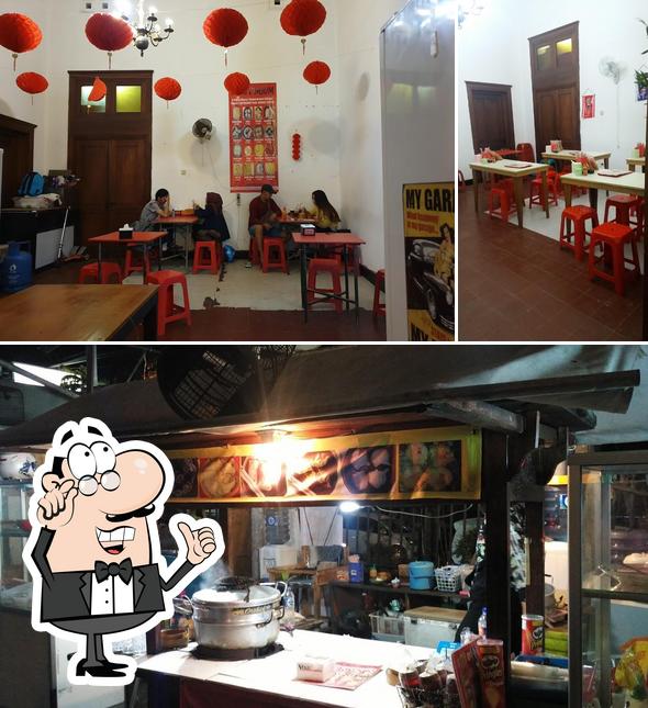 Hoki Dimsum restaurant, Bandung, Jl. Sawunggaling No.2 - Restaurant reviews