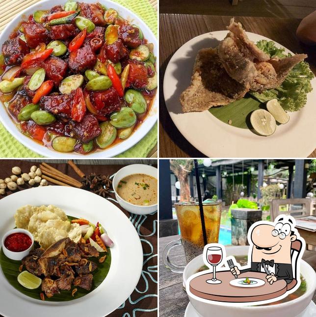 Omah Sendok restaurant, Jakarta, Jl. Taman MPU Sendok No.45 ...