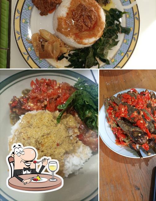 Rm. Putri Ampera, Bandung, Jln.raya soreang sadu - Restaurant reviews