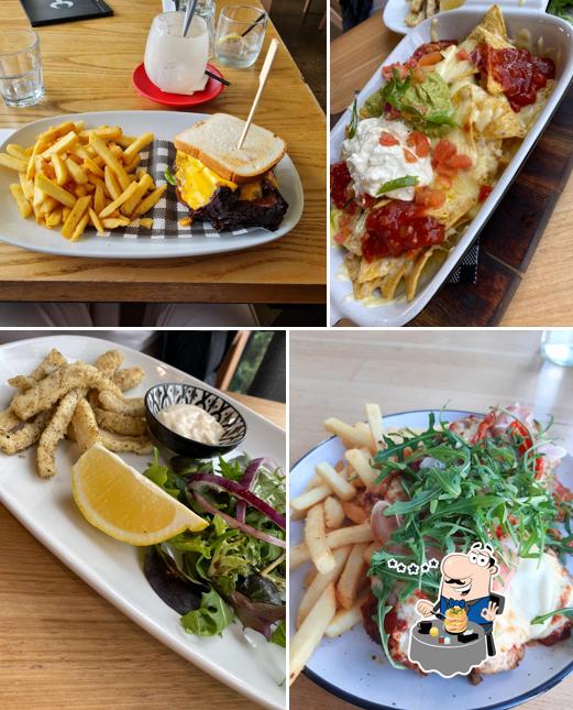 Phoenix and Co in Plenty - Restaurant menu and reviews