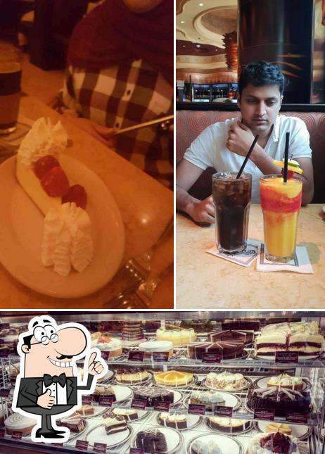 The Cheesecake Factory restaurant, Abu Dhabi, Yas Mall - Restaurant ...