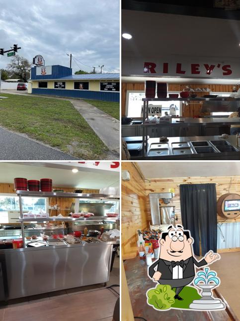 Riley's Coney House, Daytona Beach Shores - Restaurant menu, prices and ...