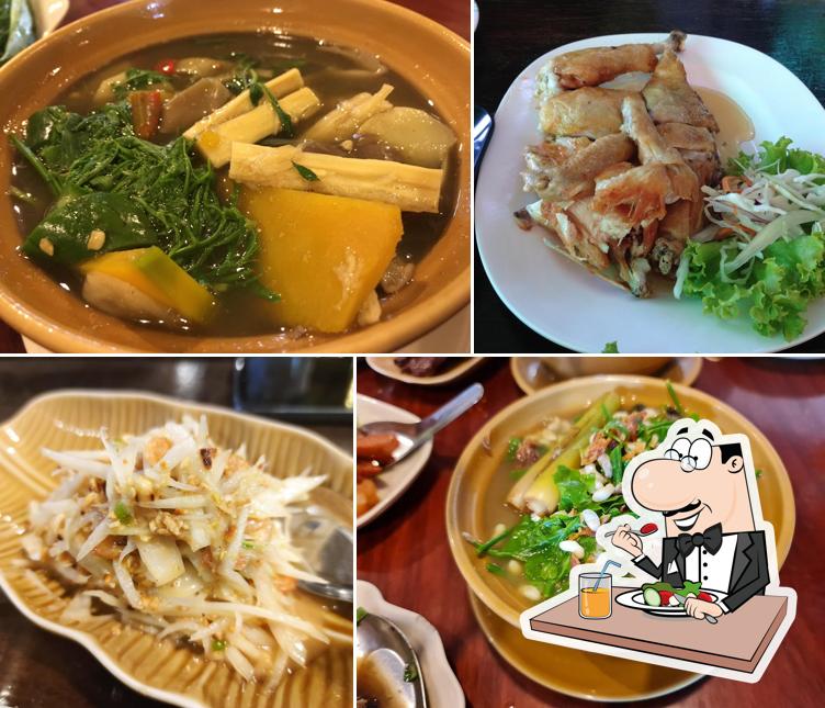 Huean Kalasin Isan Food Restaurant, Bangkok, VM78+3F2 - Opiniones del ...